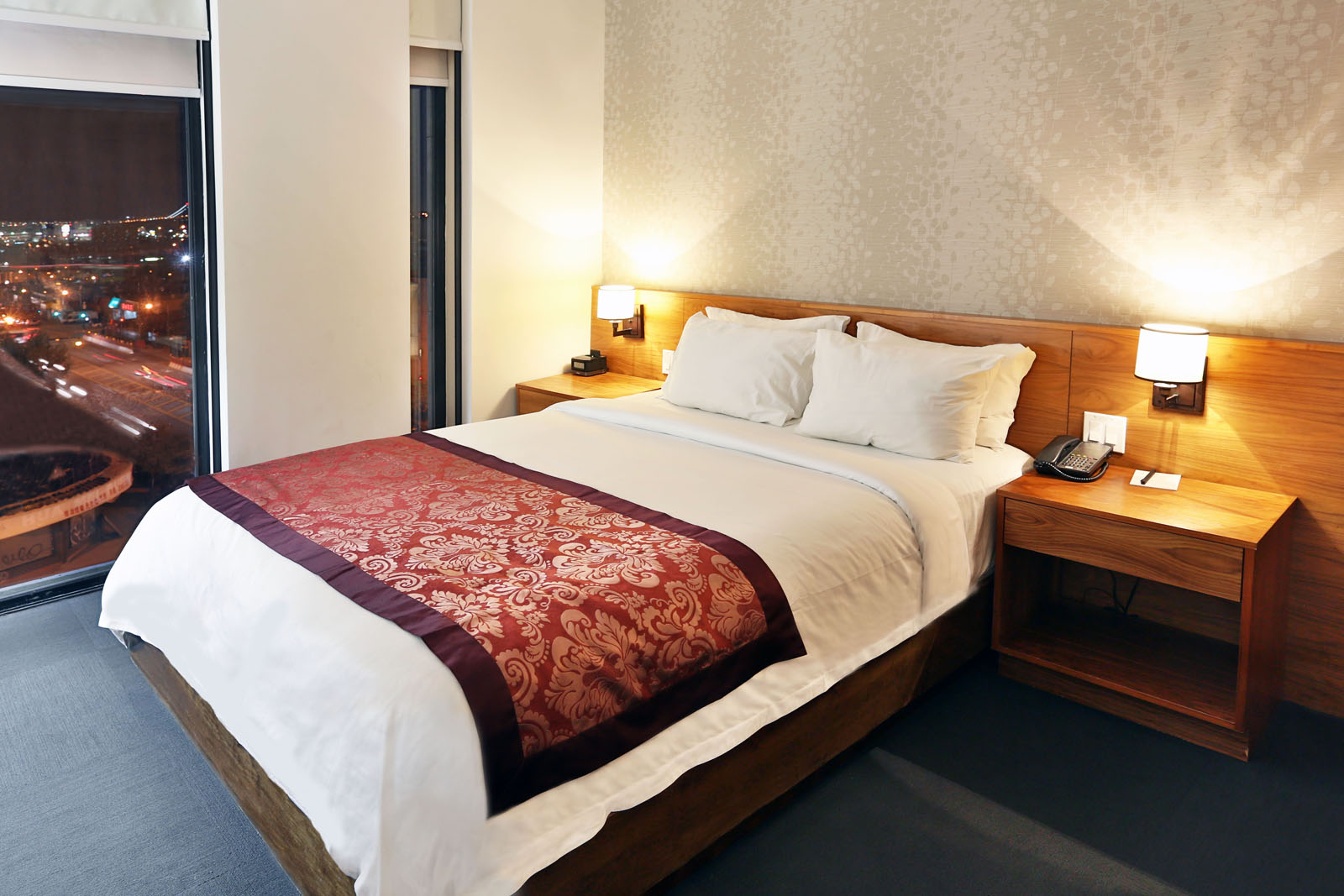 Photo Gallery - Parc Hotel in Flushing New York