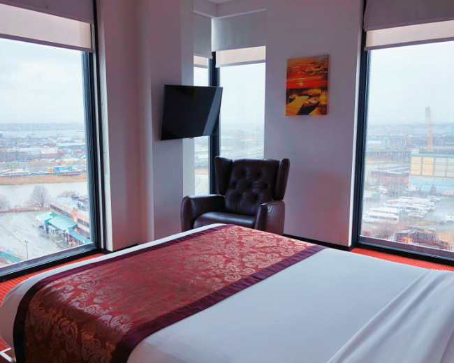 Hotel Suites in Flushing NY - Queens Accommodation - The Parc Hotel