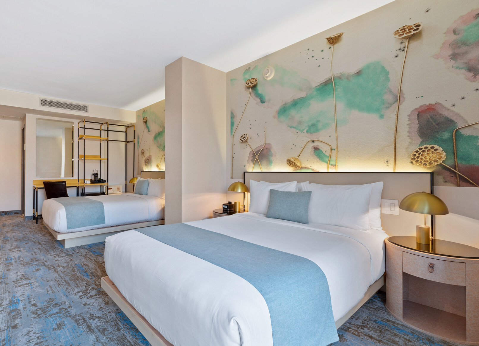 Queens Hotel Rooms and Suites in Flushing, NY | The Parc Hotel