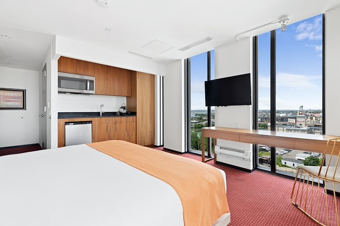 Queens Hotel Rooms and Suites in Flushing, NY | The Parc Hotel
